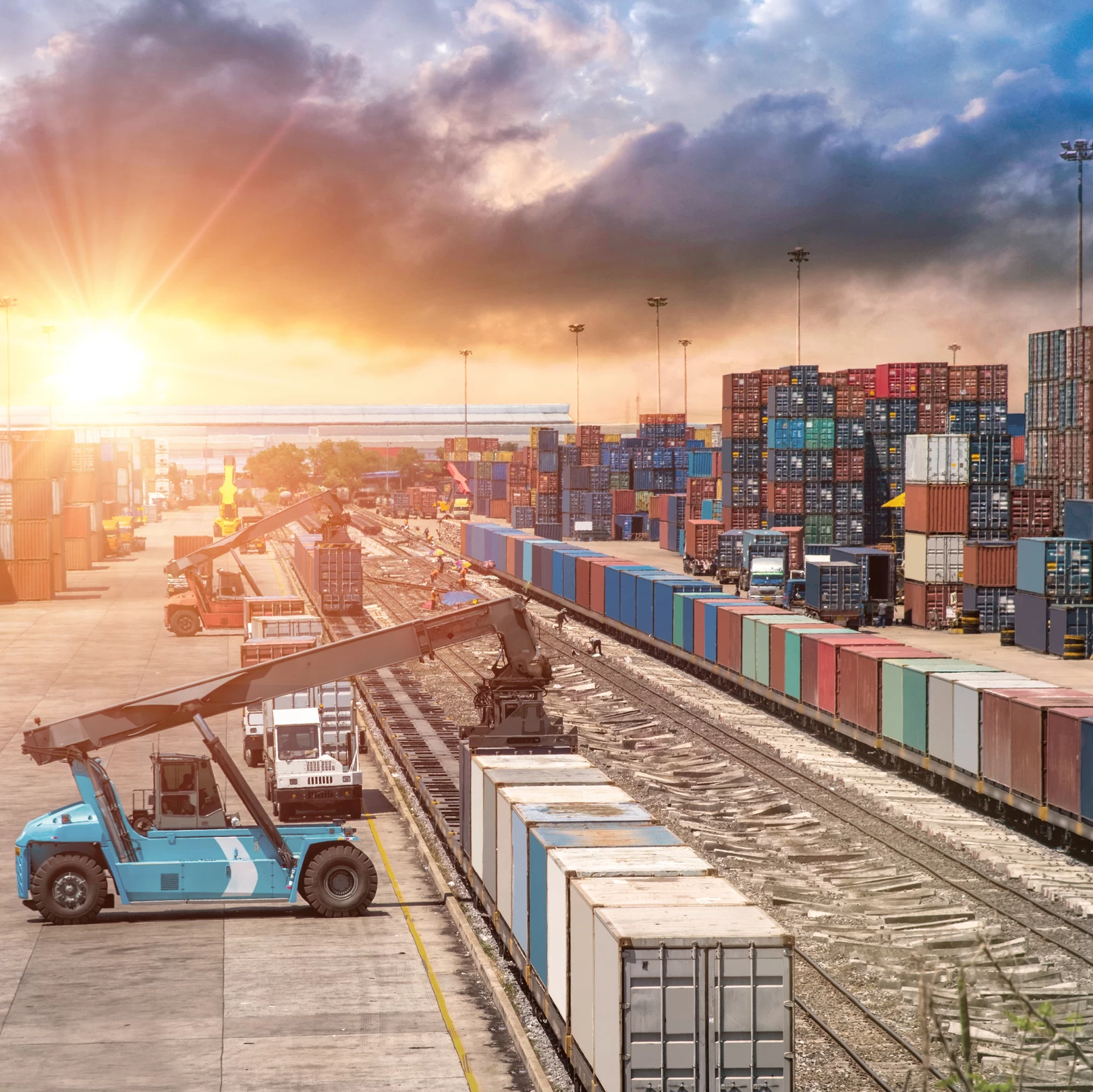 Your Logistics Provider | Rhenus Switzerland