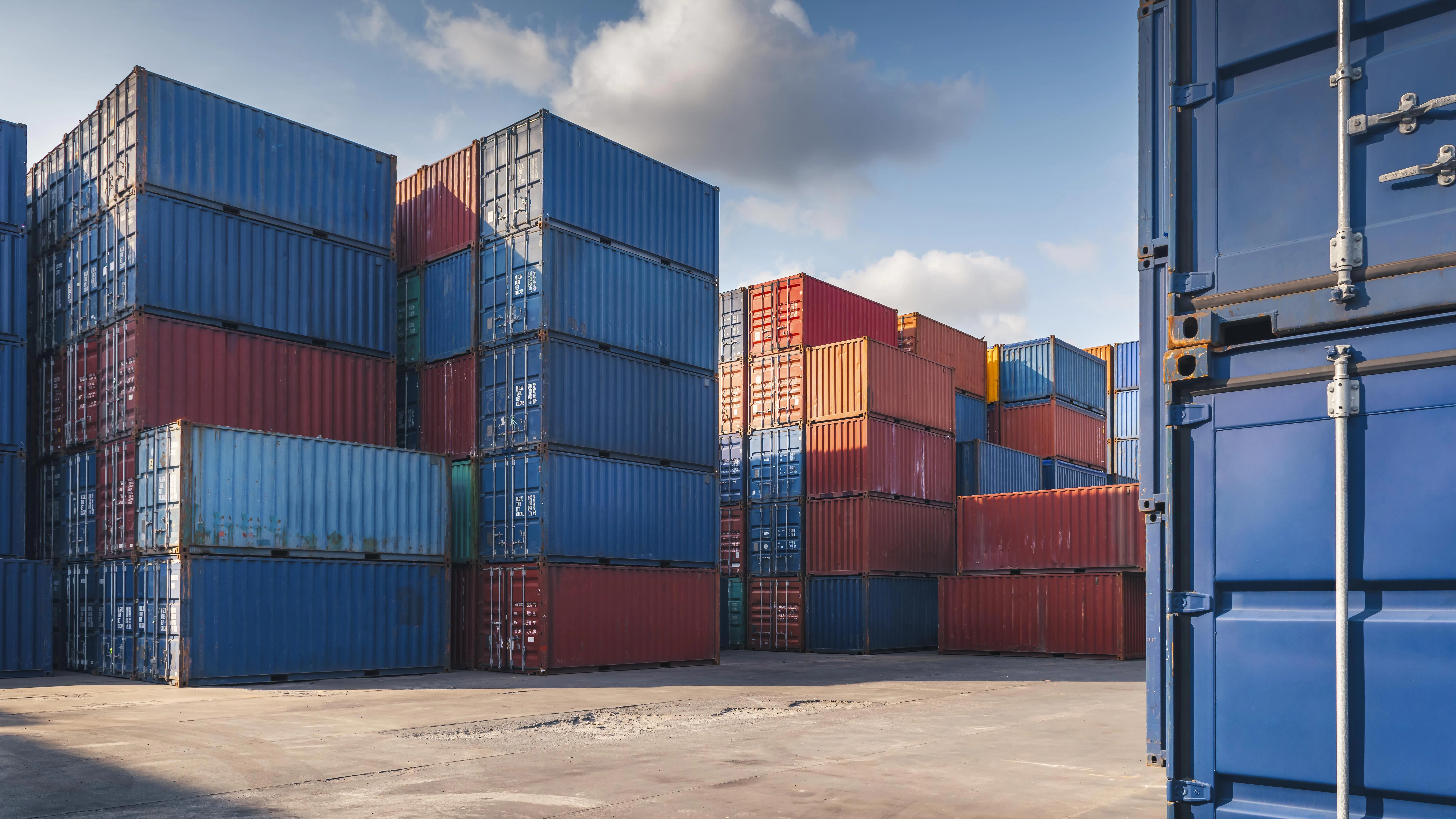 Intermodal cargo solutions via road, rail and sea transport | Rhenus