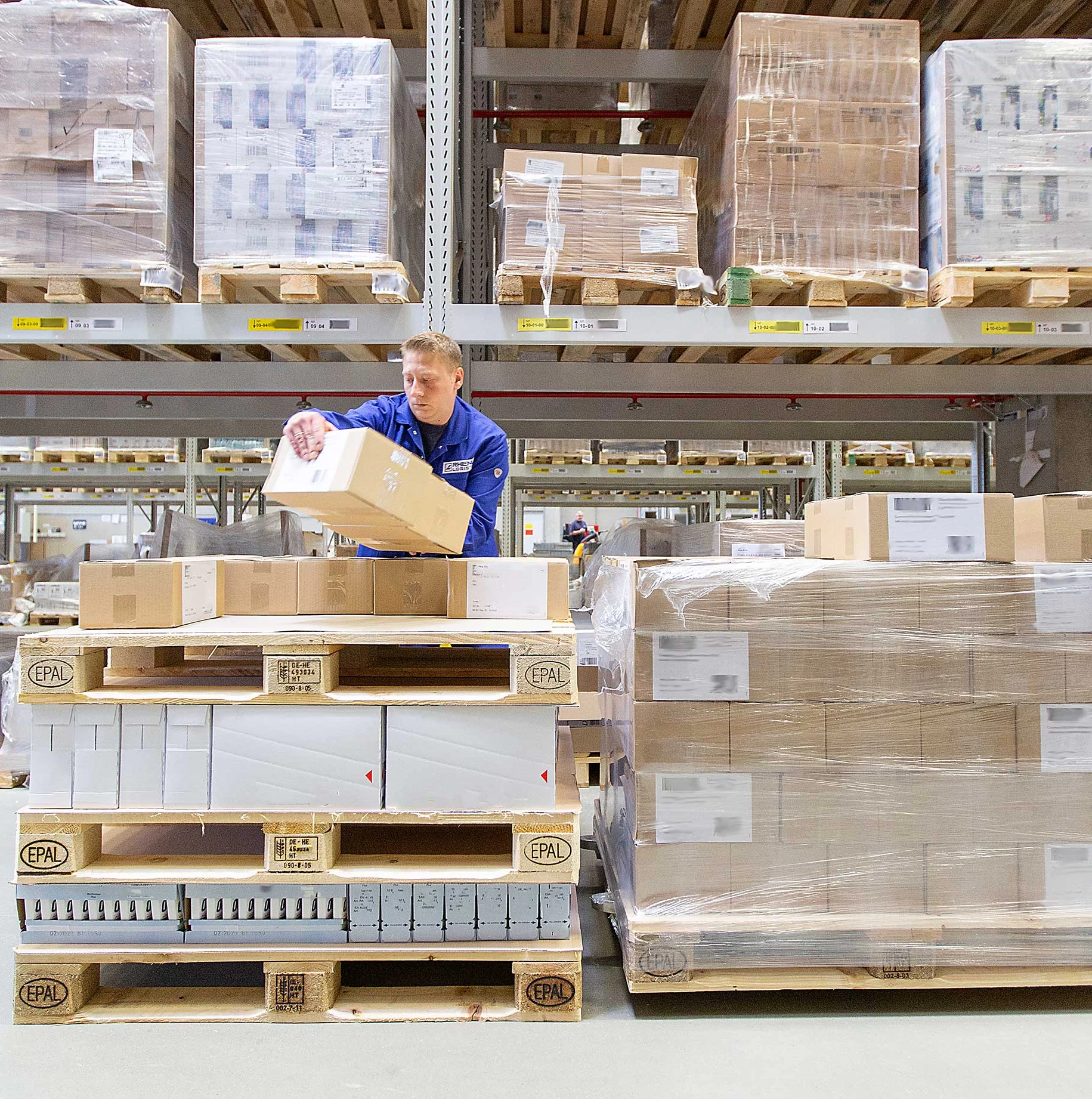 Warehouse solutions – Flexible and tailored solutions | Rhenus