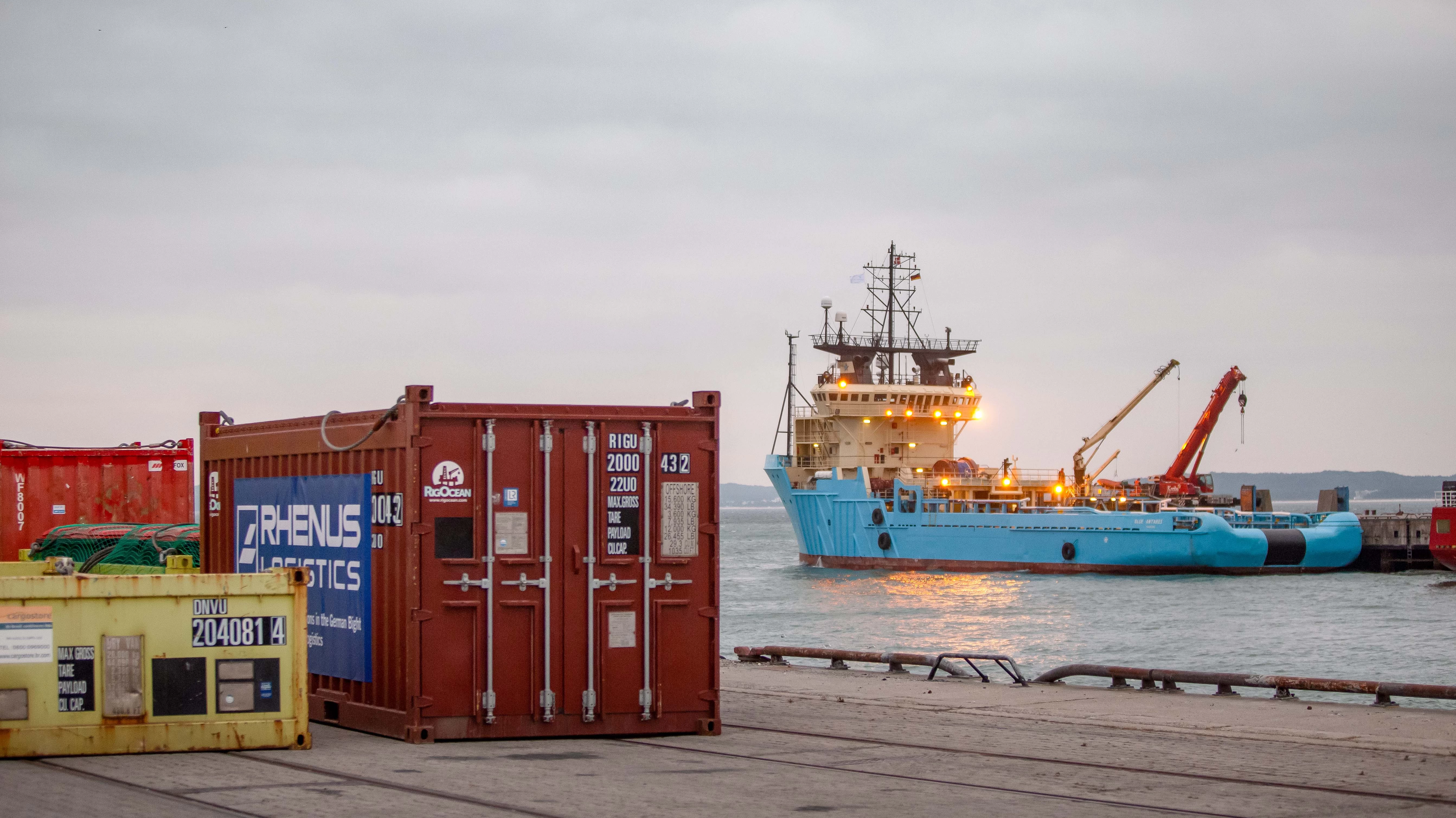 Offshore transportation service | Rhenus