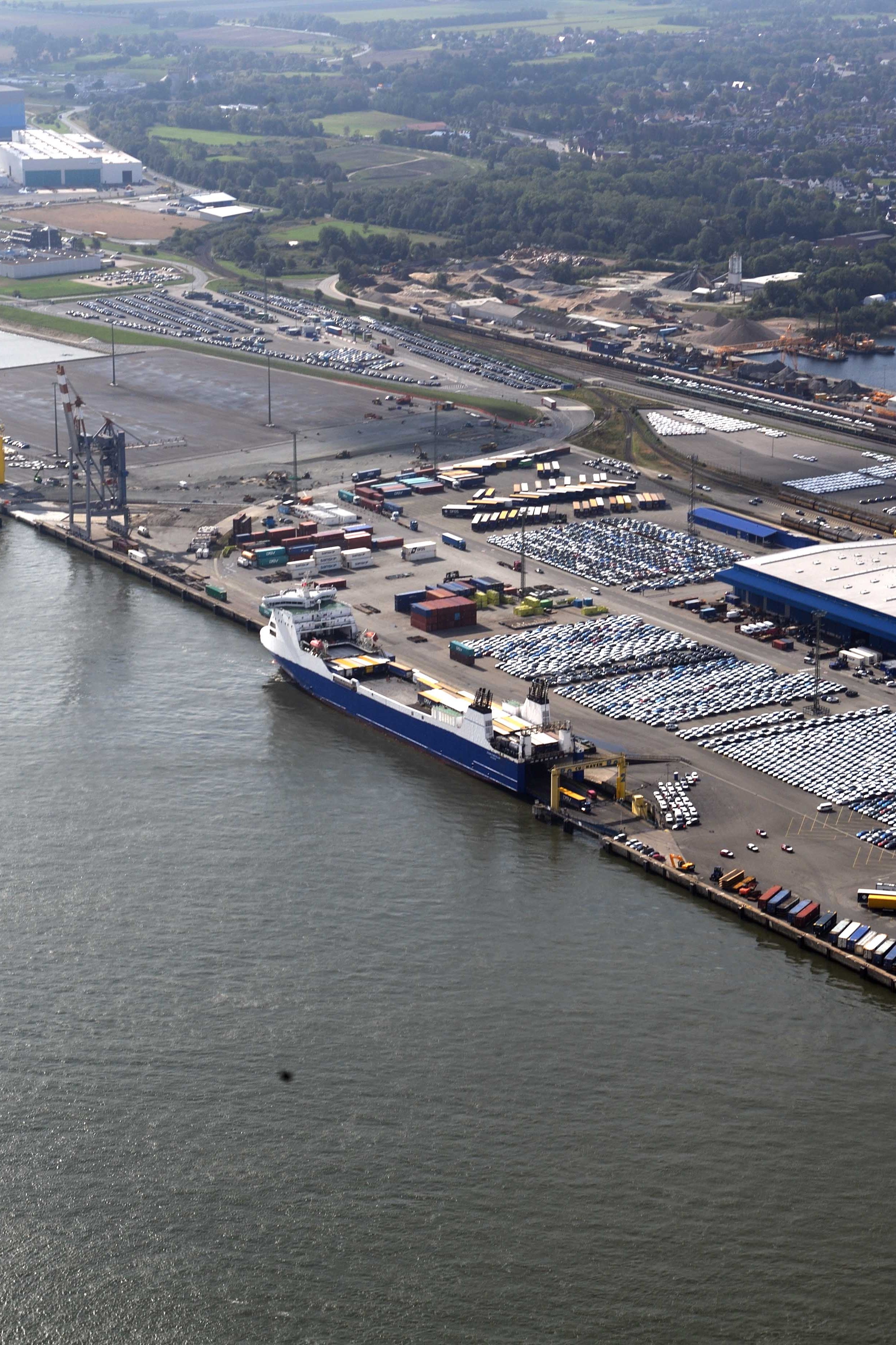 Port Logistics - Supply Chain Management: Rhenus Malaysia