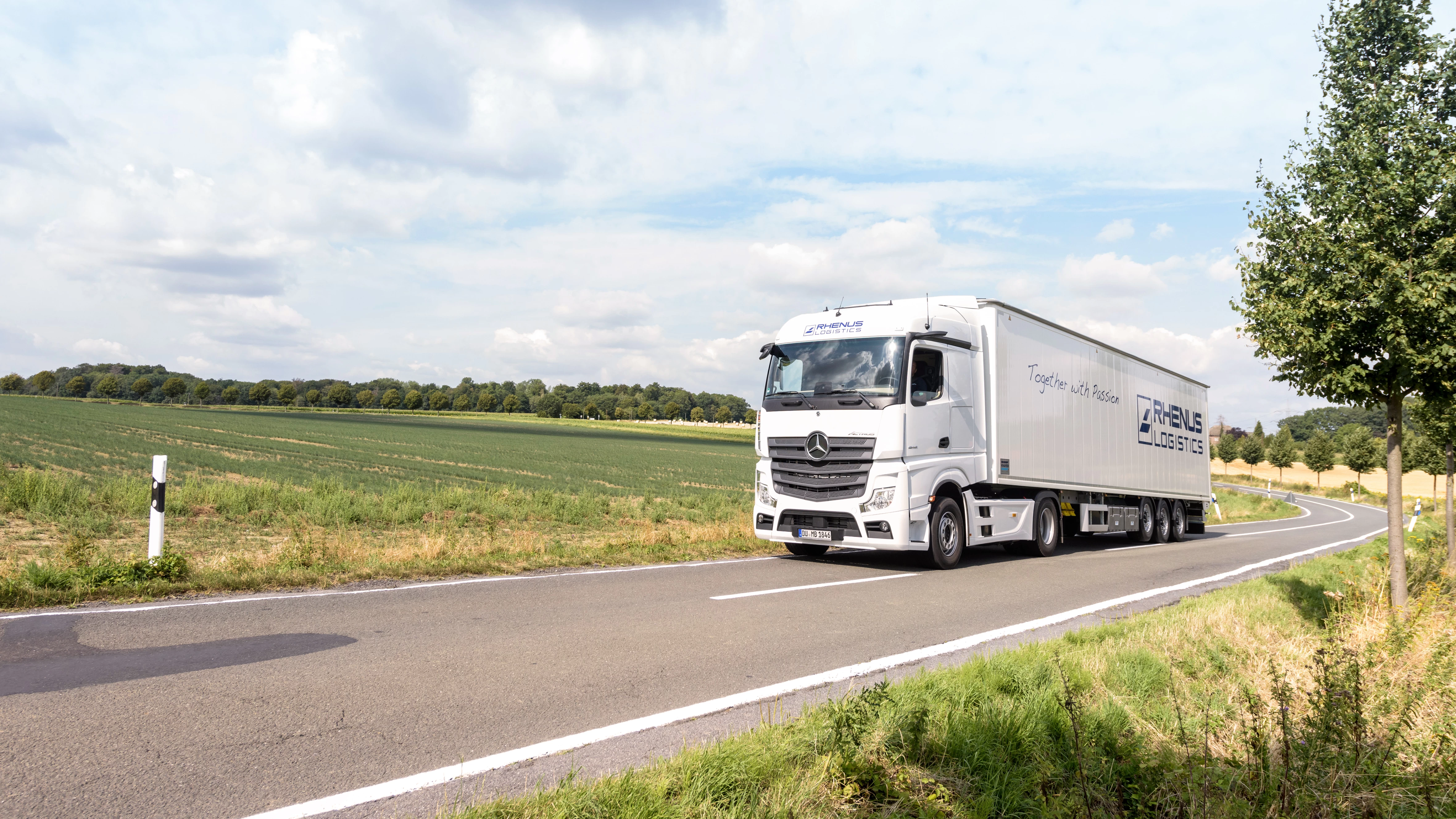 Road Freight Transportation Solutions in India | RHENUS Logistics India