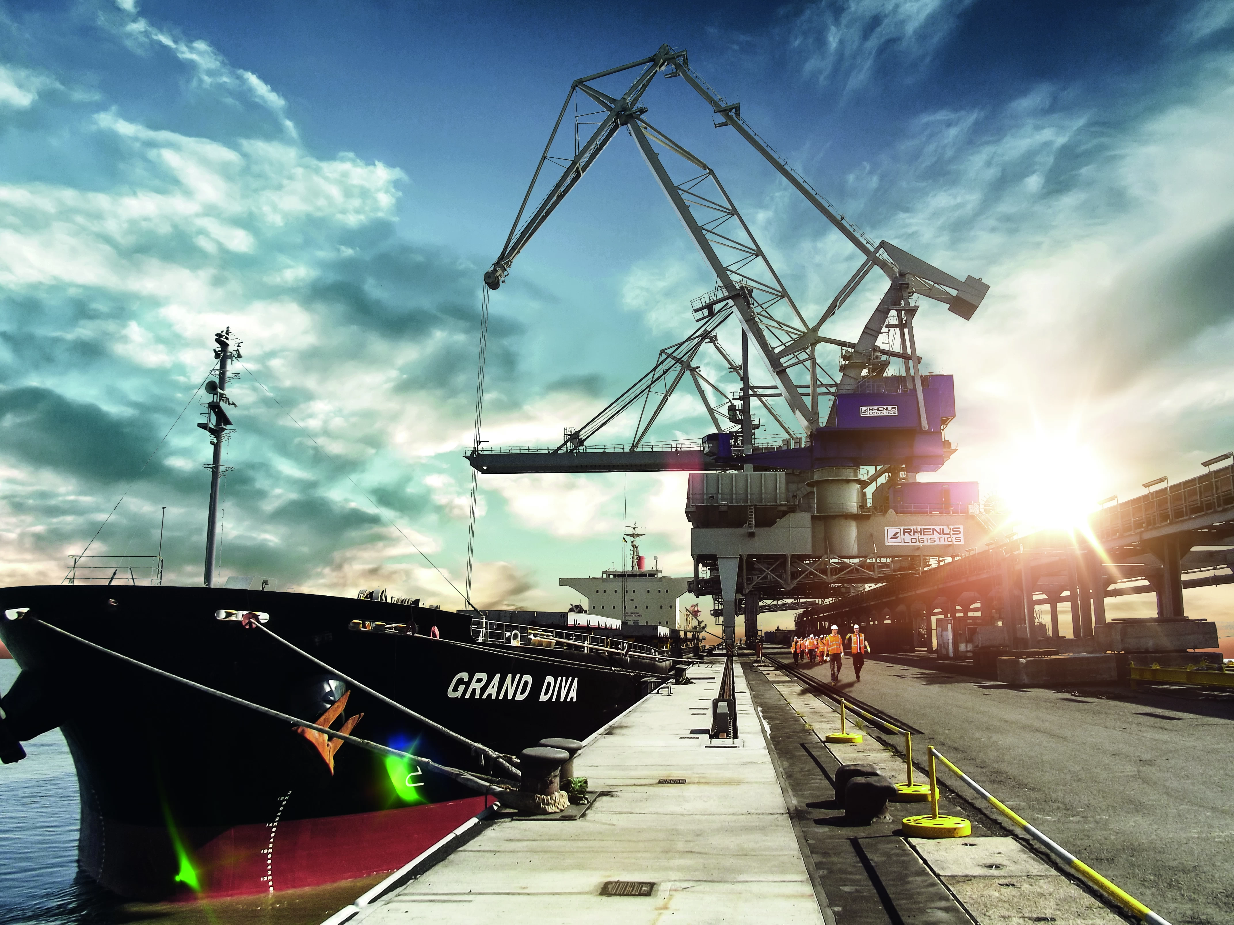 Deep-Sea Shipping and Chartering | Rhenus Vietnam