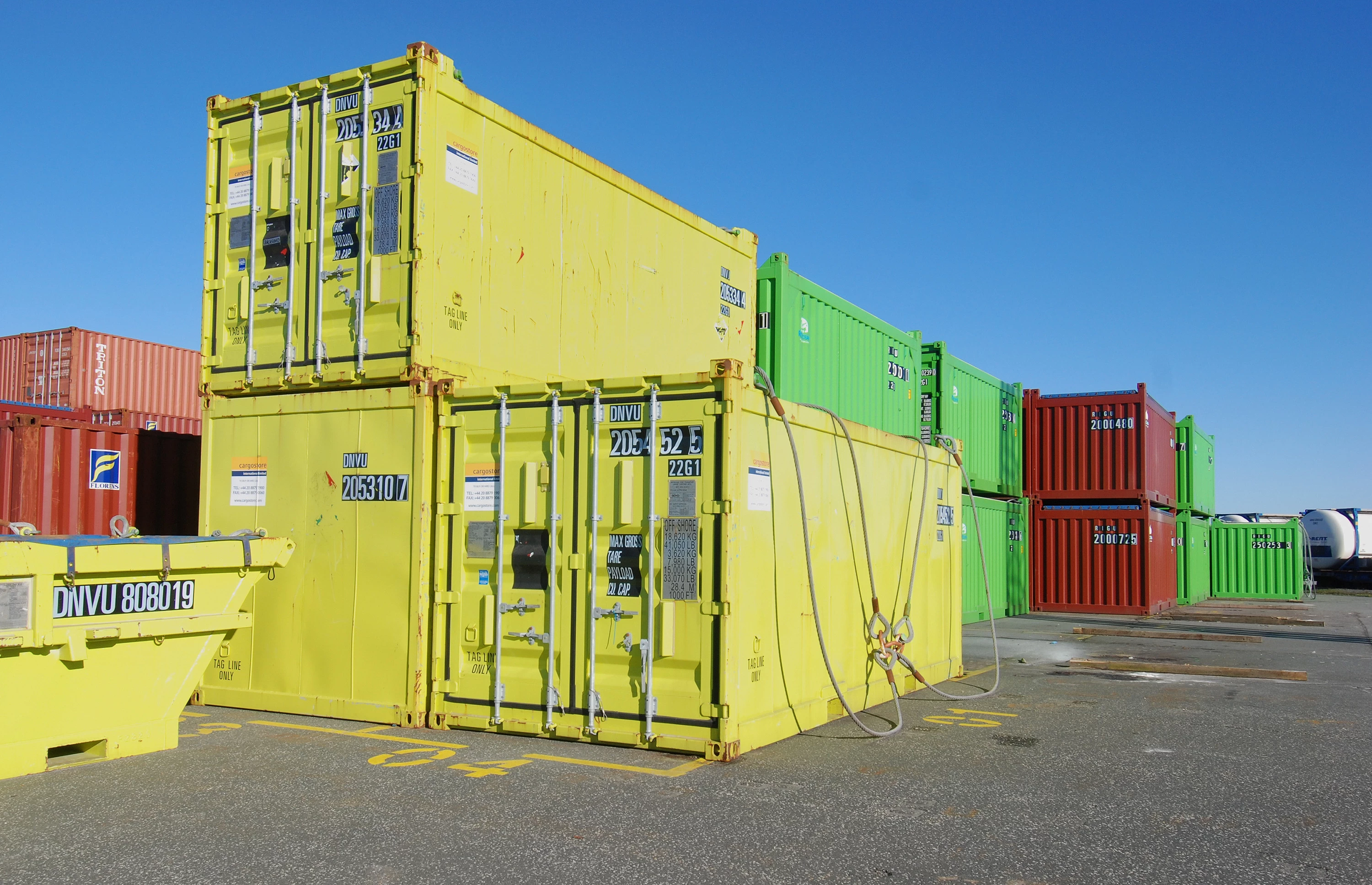 Container handling at Cuxport