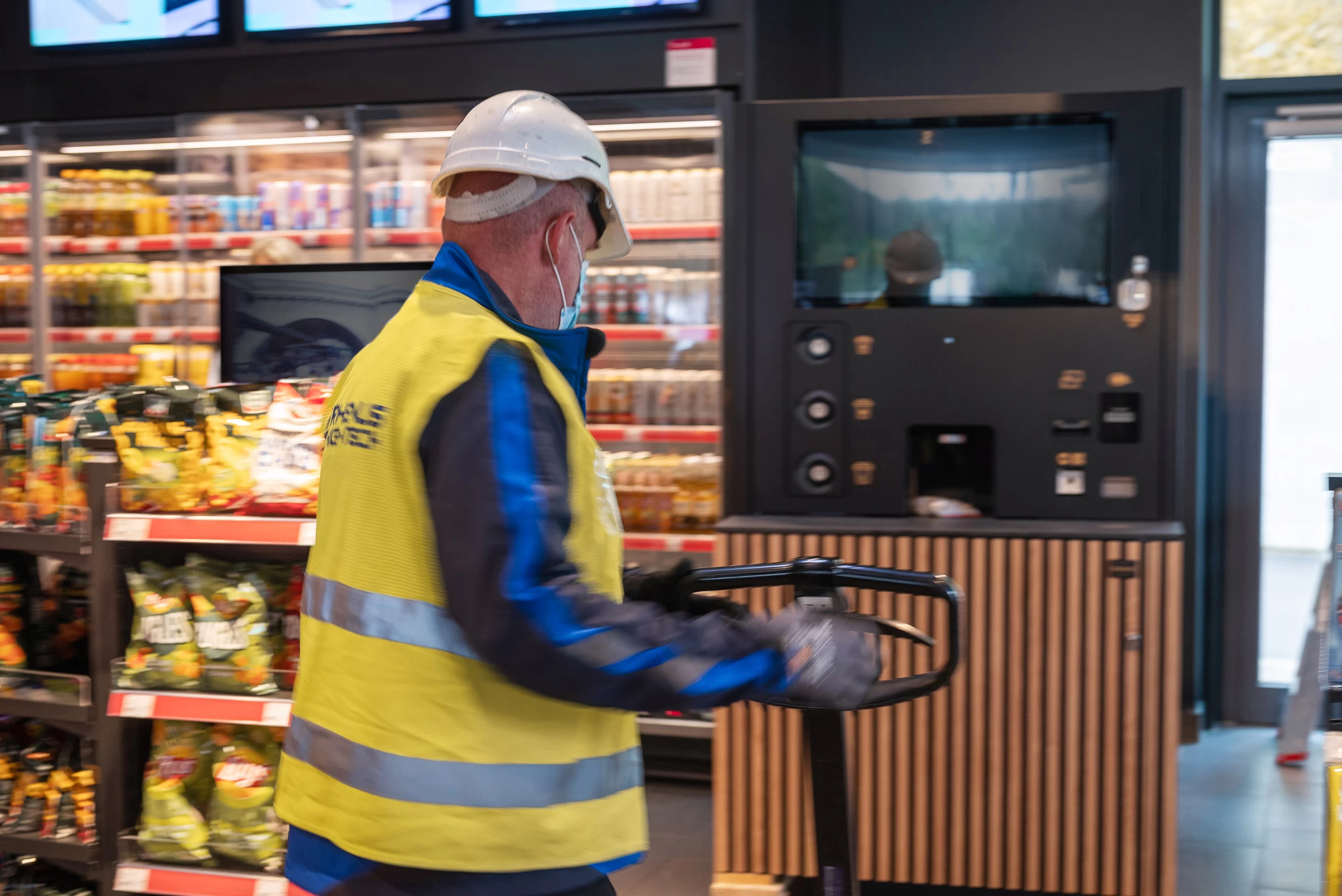 Tailored Logistics Solutions for High-Tech Business Sectors