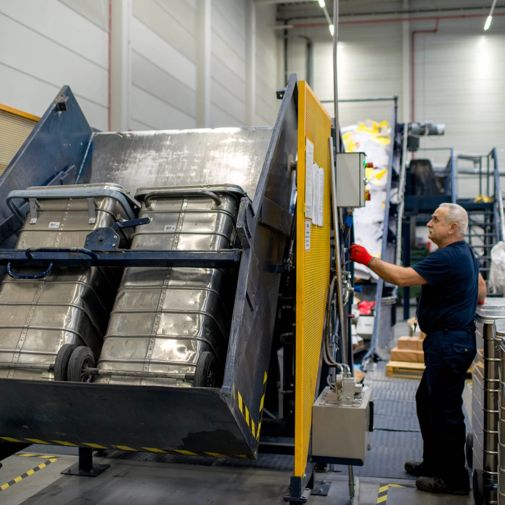 Rhenus Office Systems Poland - obsługa fizycznych i elektronicznych ...