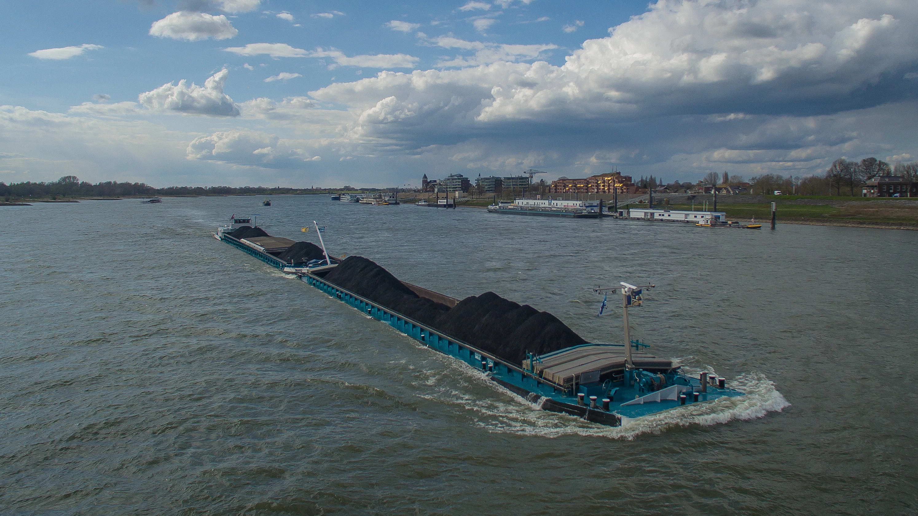 Our fleet | Rhenus LBH