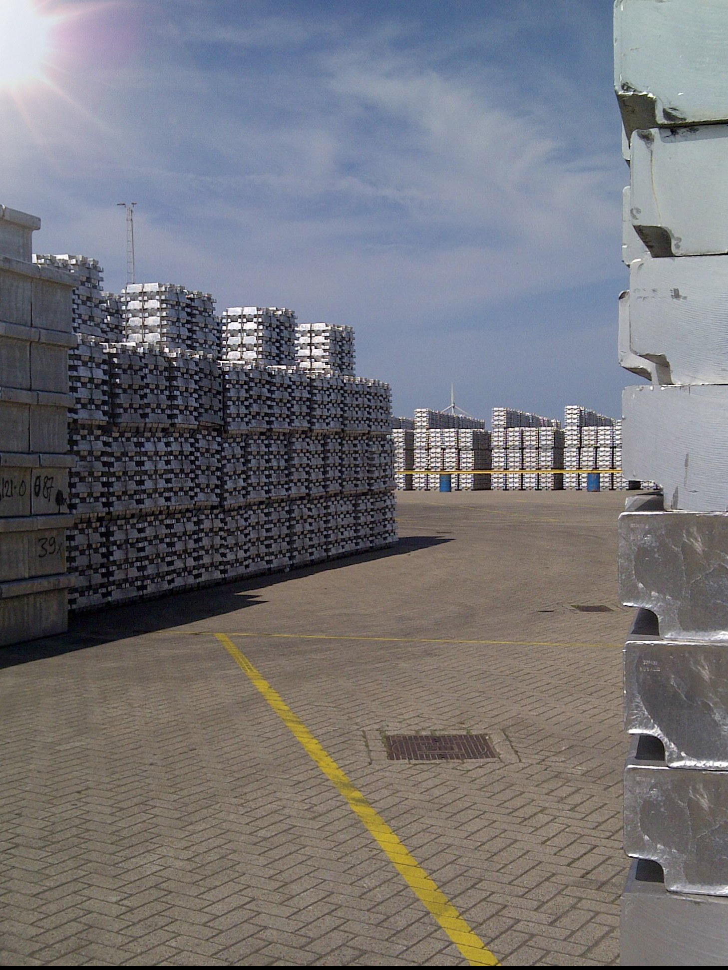 Freilager-Anlagen in den Rhenus-Häfen | RHENUS Group