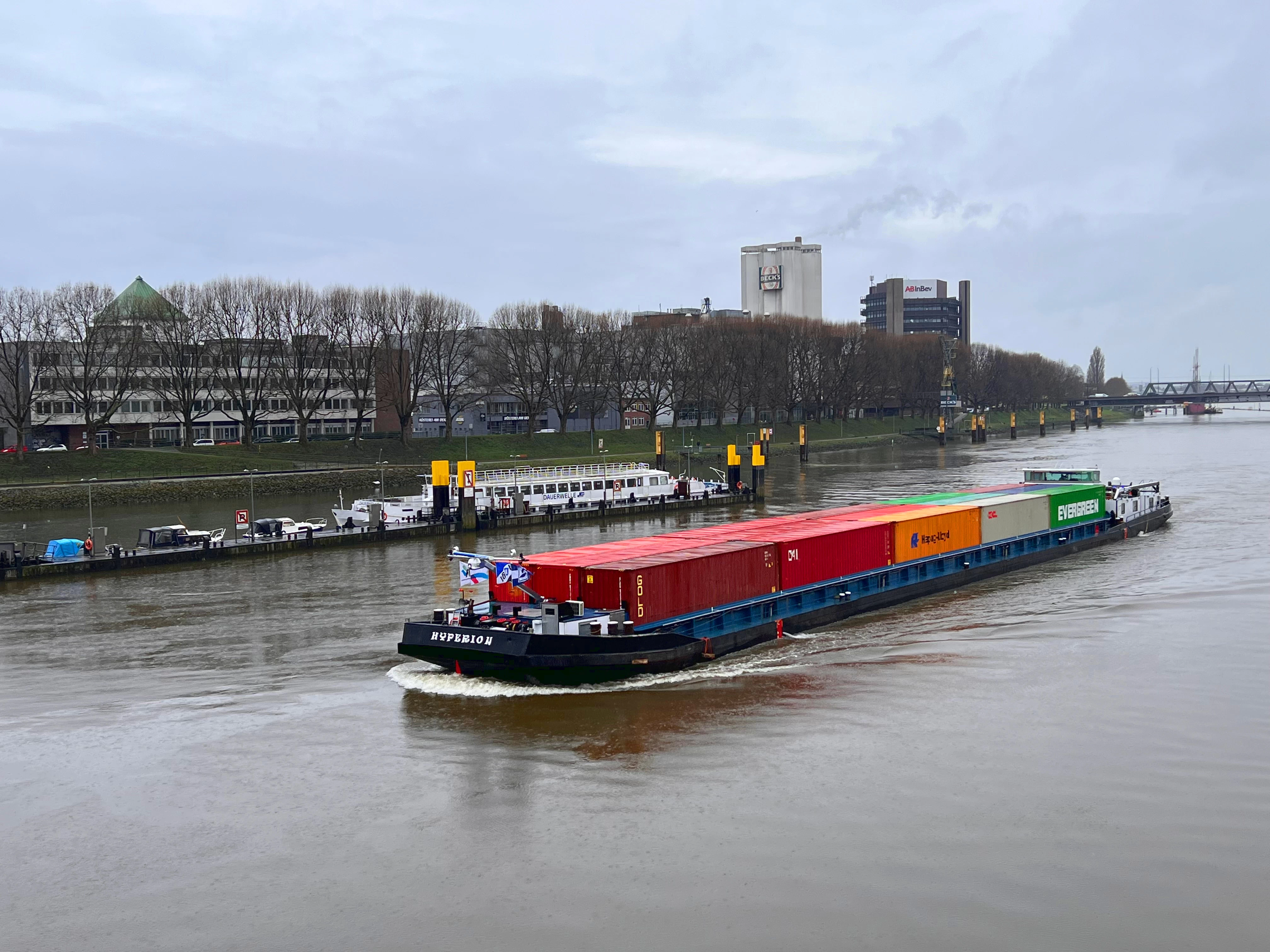 NWL and DBR Hamburg cooperate in container handling