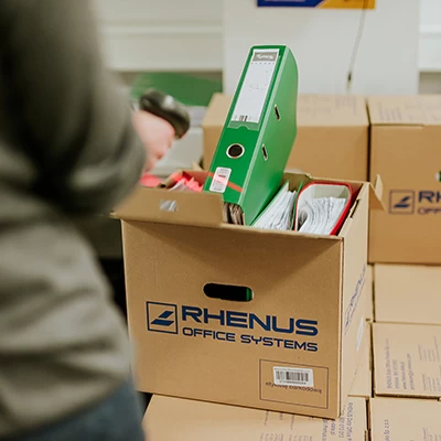 Rhenus Office Systems. Wie zijn we en wat doen we? Lees het hier.