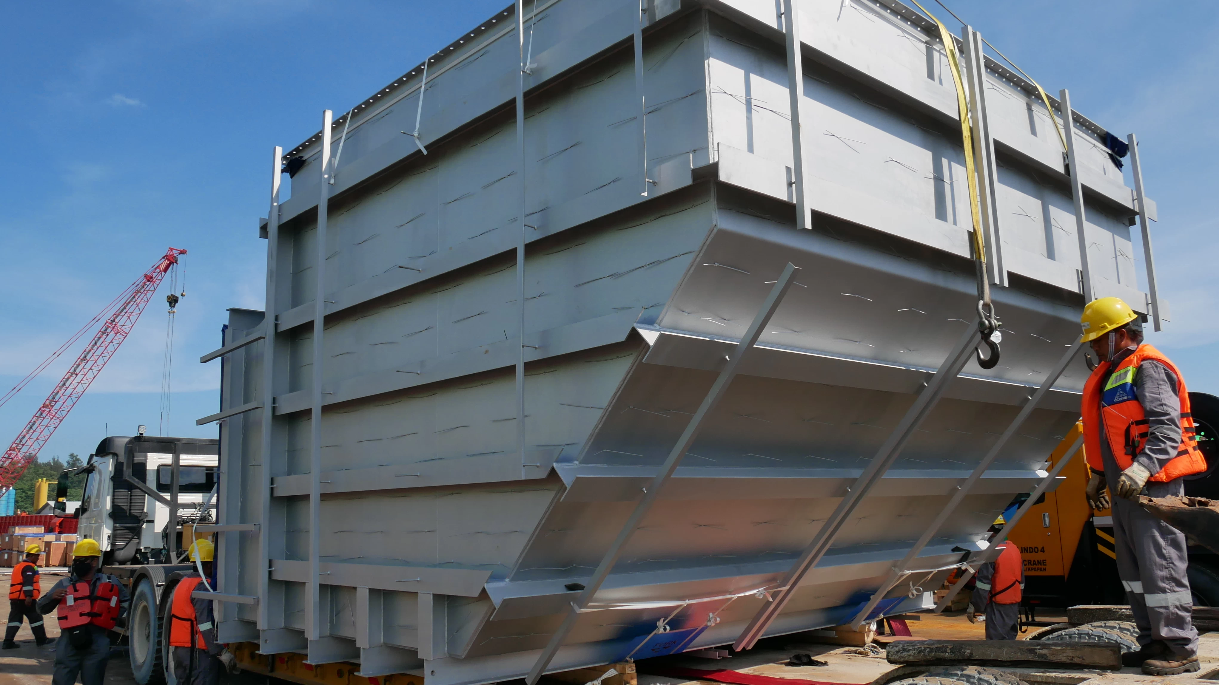 Handling, Lashing, Securing and Packing | Rhenus Indonesia