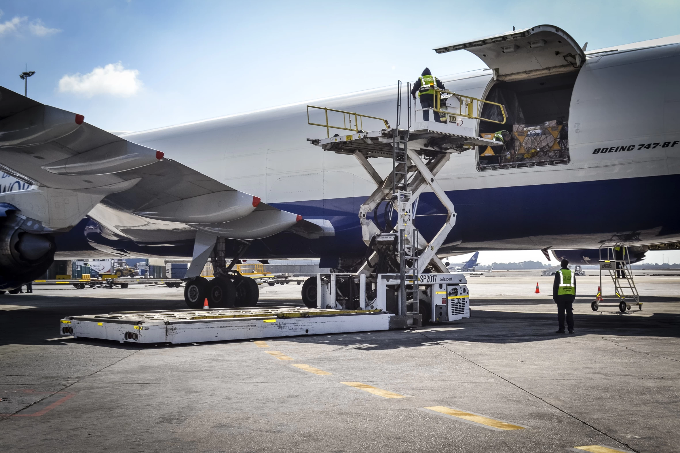 Cross-Border Truck Transport | Road Freight