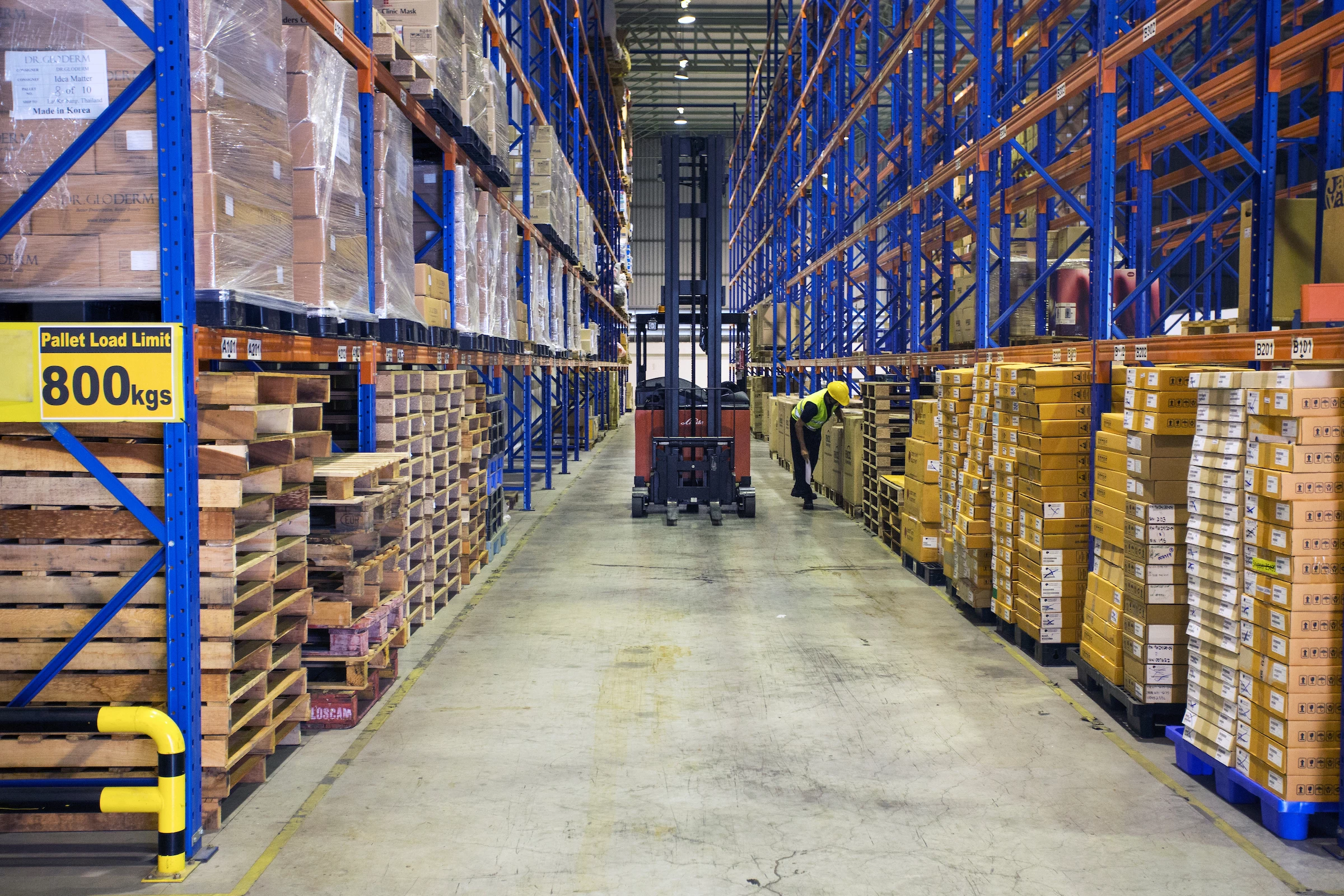 Warehousing Logistics & Distribution Solutions | Rhenus Thailand