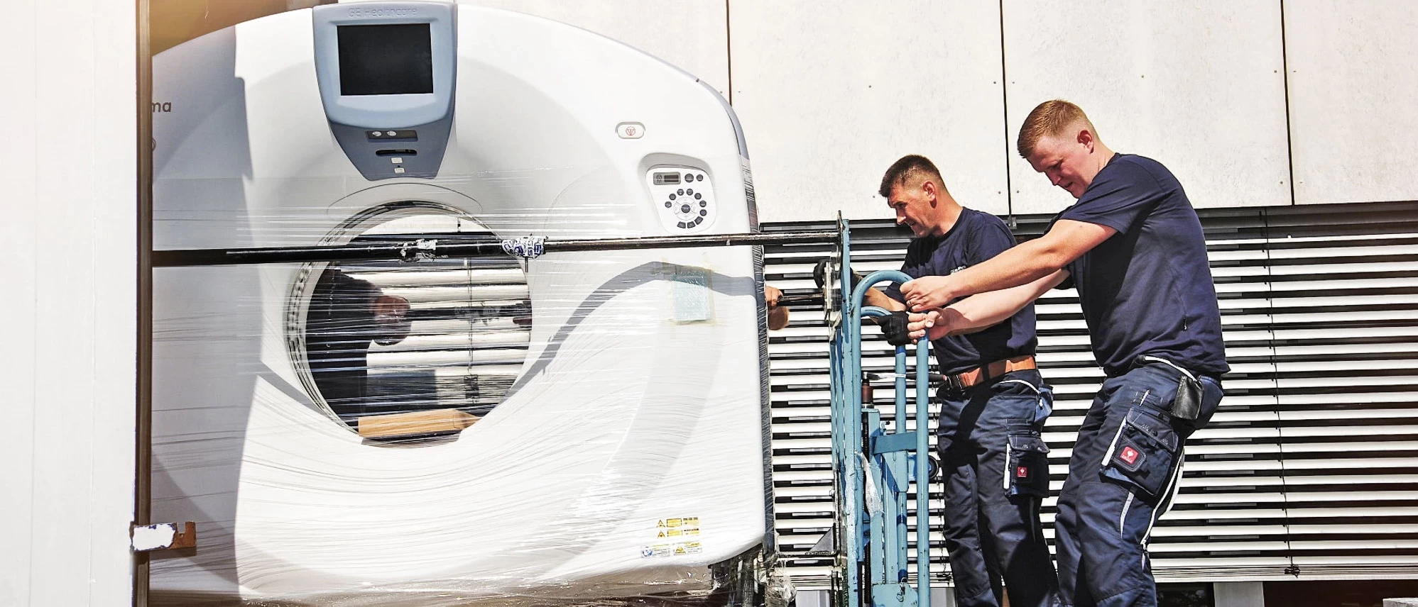 Medical Device Logistics & Health Tech Installation | Rhenus